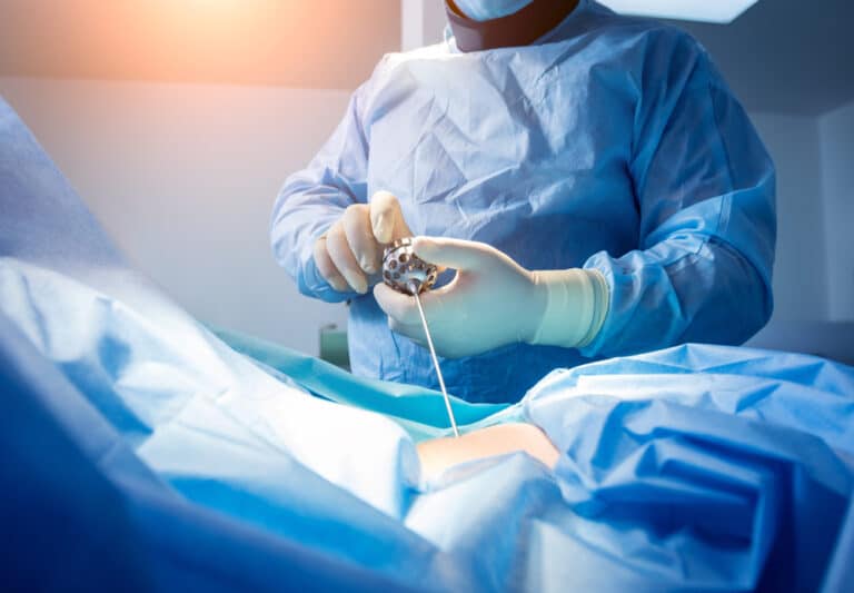 Endoscopic Spine Surgery in New Jersey | Dr. Grigory Goldberg